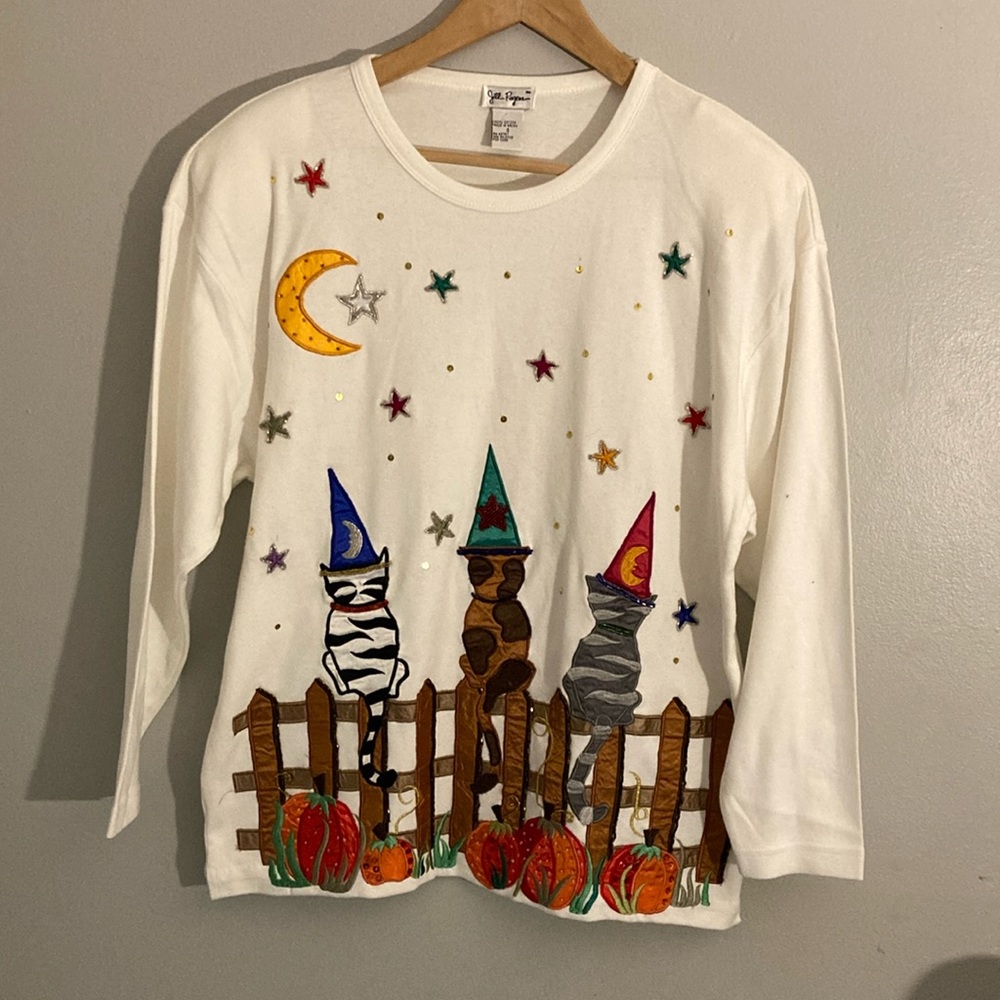 Vintage Embroidered Witch Cat Top - Gem
